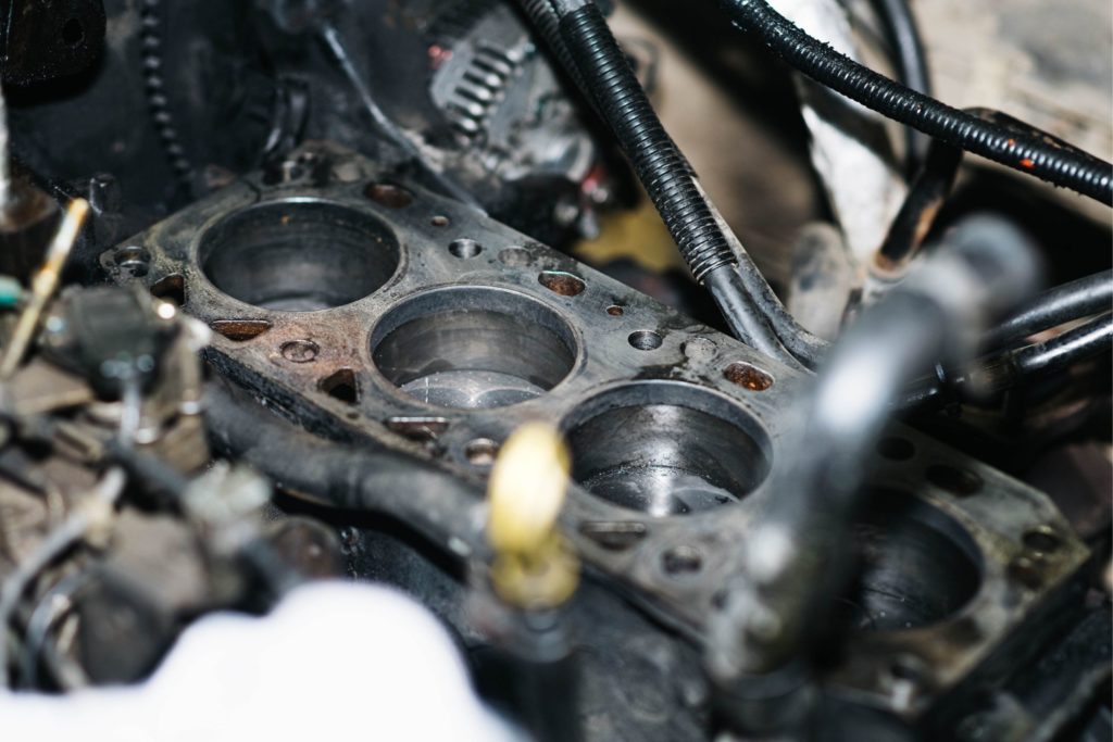 What you need to know about cylinder head grinding - Gasflow.